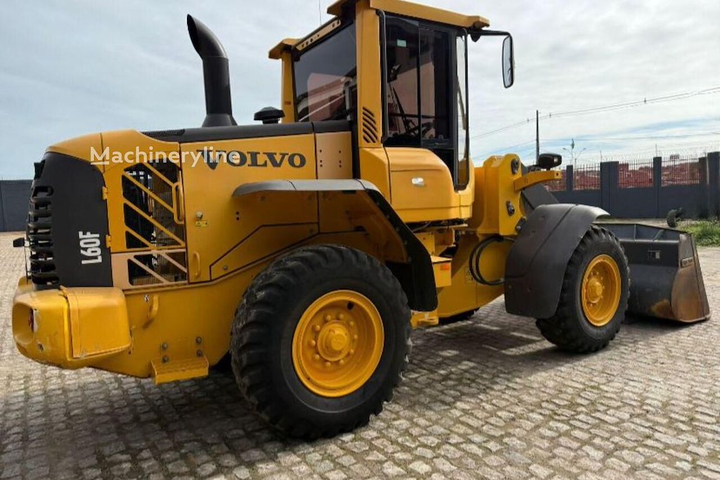 Novi Volvo L60F prednji utovarivač