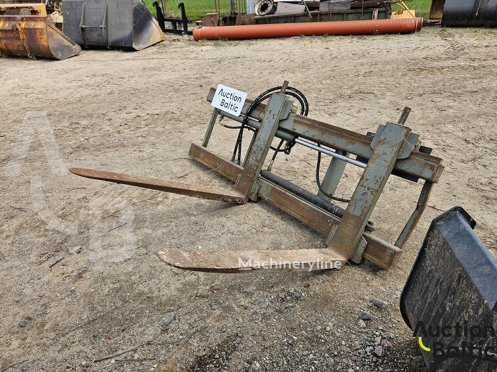 Prodaje se Manitou pallet forks viljuške na aukciji