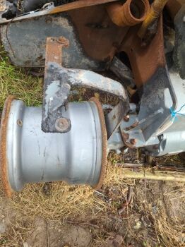 Wacker Neuson Th412 Front Rear Axle Mudguard Bracket Kit za teleskopskog utovarivača