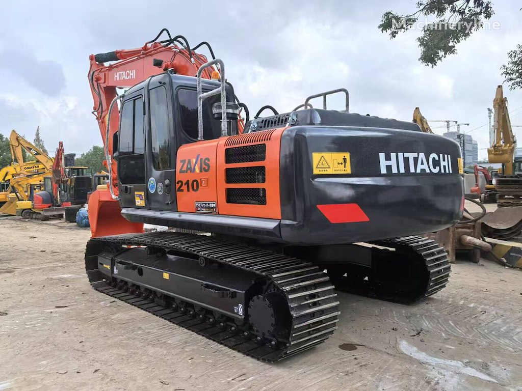 Hitachi ZX210H bager guseničar