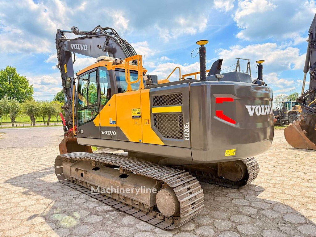 Volvo EC220EL bager guseničar
