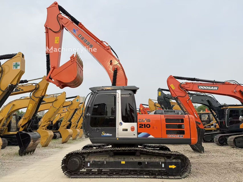 Hitachi ZX210 bager guseničar