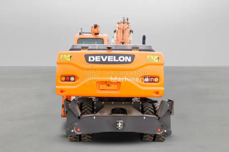 Novi Develon DX210 WA bager točkaš