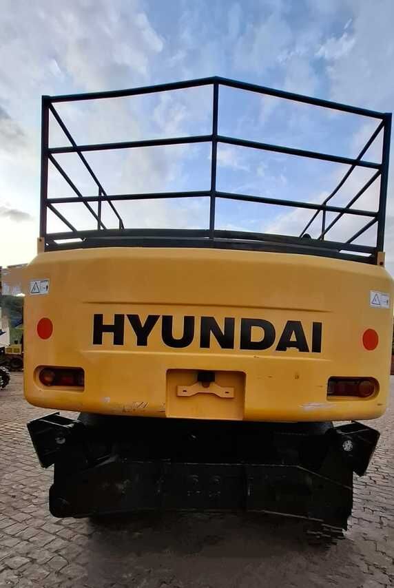 Novi Hyundai R200W-7 bager točkaš