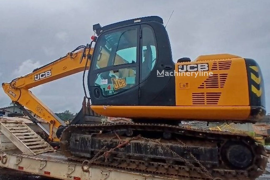 Novi JCB JS235LC bager guseničar