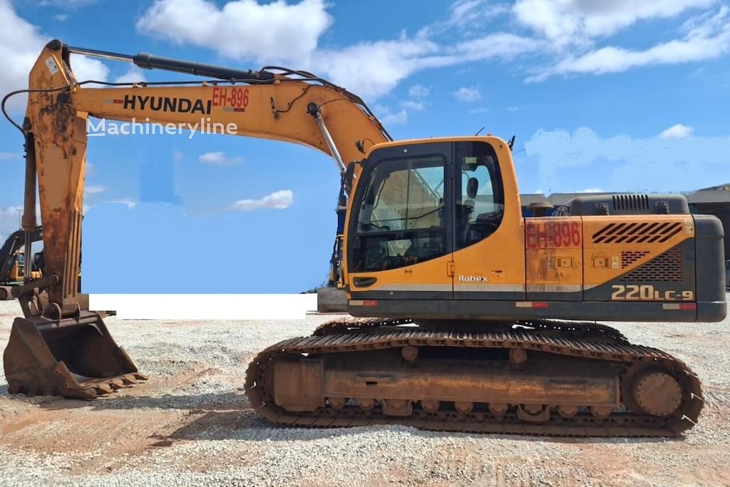 Novi Hyundai R220 LC bager guseničar