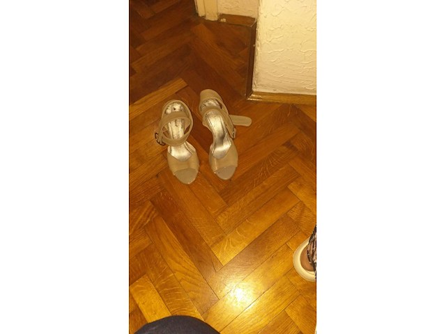 Sandale