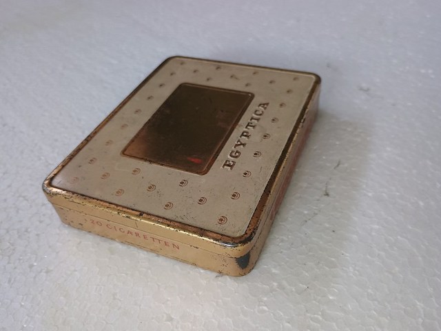EGYPTICA -STARA LIMENA KUTIJICA (TABAKERA) ZA CIGARETE