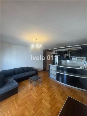 Uknjižen 2.5 stan - Crveni krst ID#4191