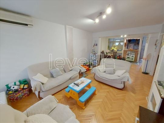 Stan,Novi Sad,Bulevar Oslobođenja,kv: 84.00