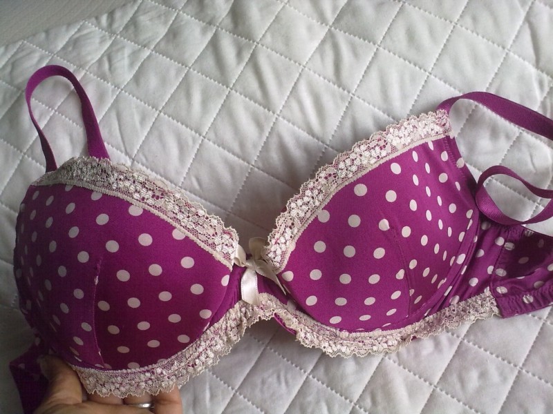 H&M push up grudnjak oko 75-80C AKCIJA