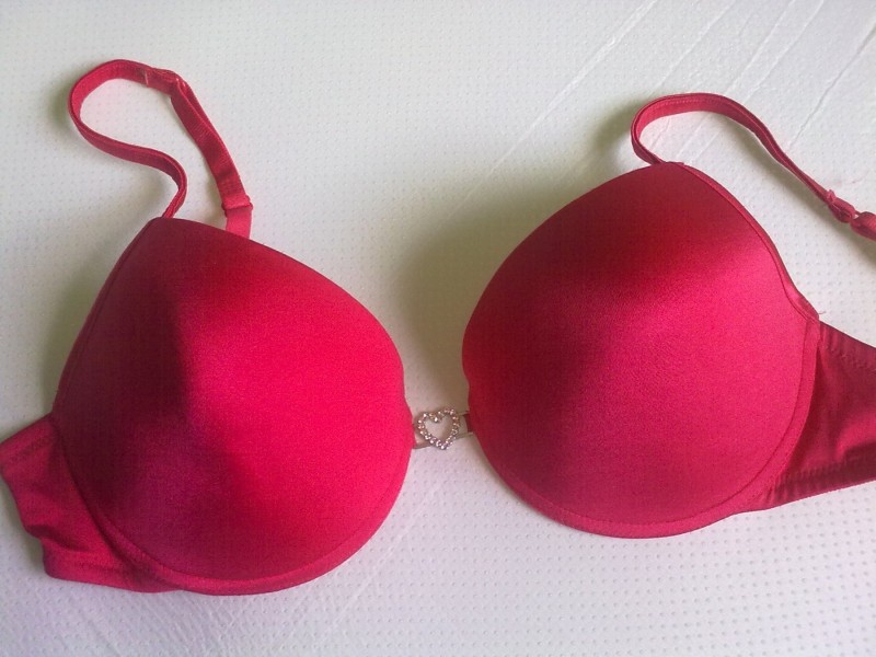 Triumph Love Curves push up grudnjak 75C