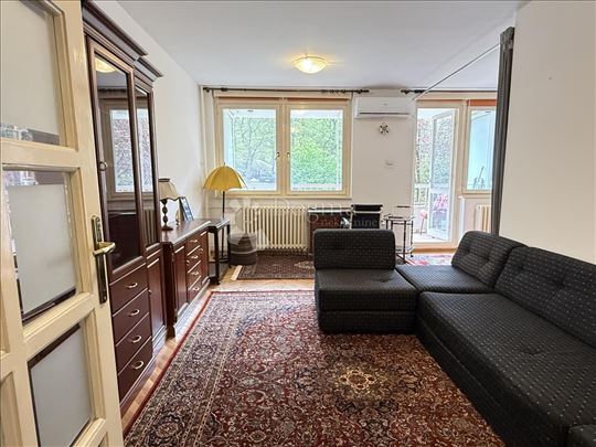Saobraćajni fakultet, 3.0, 81 m2, namešten
