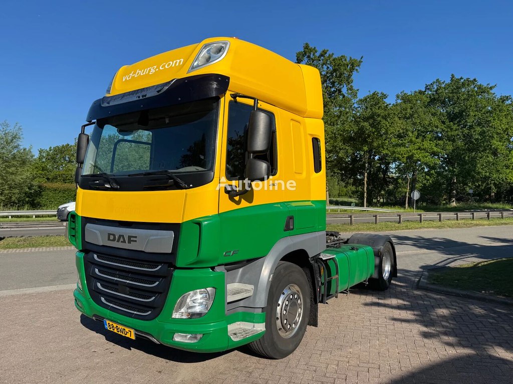 DAF CF 450 Spacecab tegljač