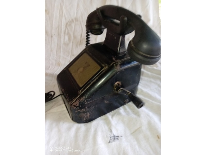Stari telefon