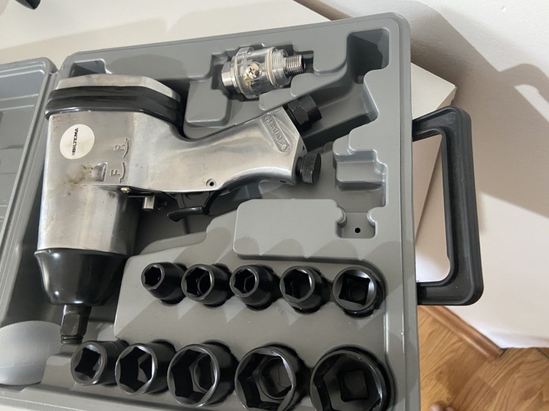 pneumatski pistolj