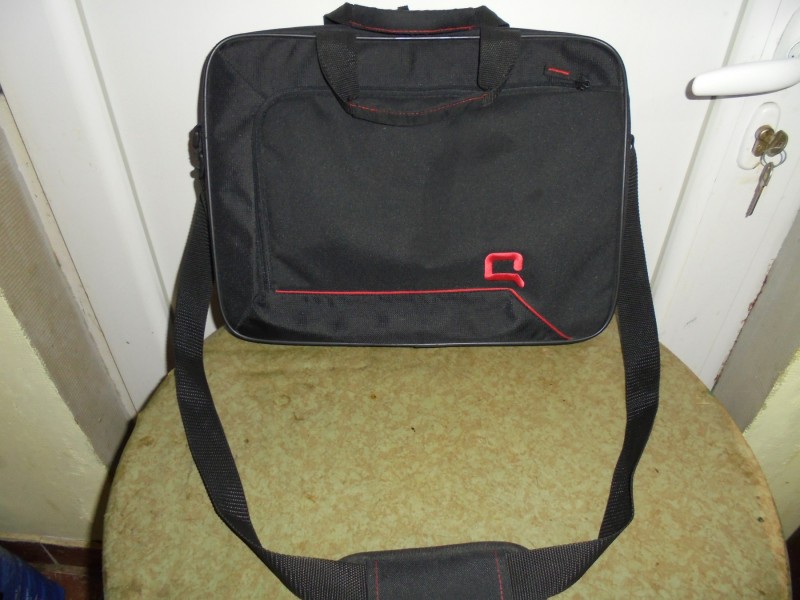 TORBA ZA LAP TOP U CRNOJ BOJI 40x30x7,5