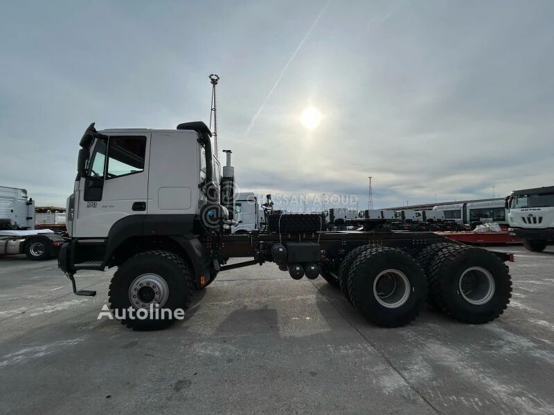 Novi Astra HD9 tegljač