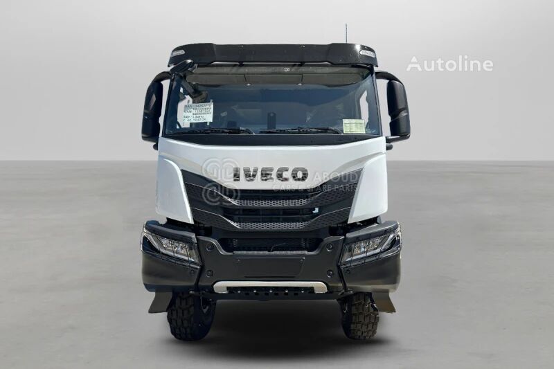 Novi IVECO T-WAY AT720T47WTH 6x6 R20 Tyres Tractor Head - Barcelona Stock tegljač