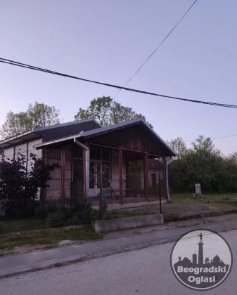 lokal i plac u lajkovcu