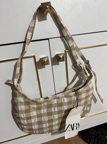 Zara torbica nova