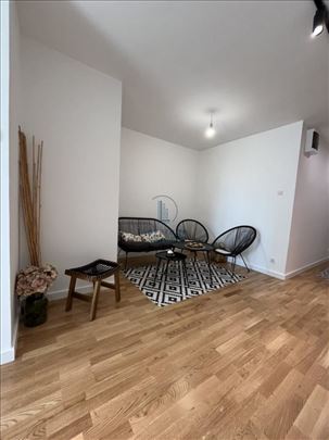 Zemun, Centar, 61 m2