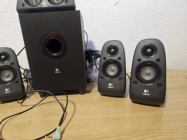 Zvucnici 5.1 surround sistem Logitech Z506 sa subwoofer