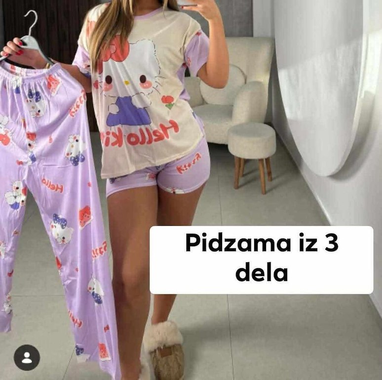Pidžama iz 3 dela – ženski set. - Sastav kompleta: -kratka majica sa
