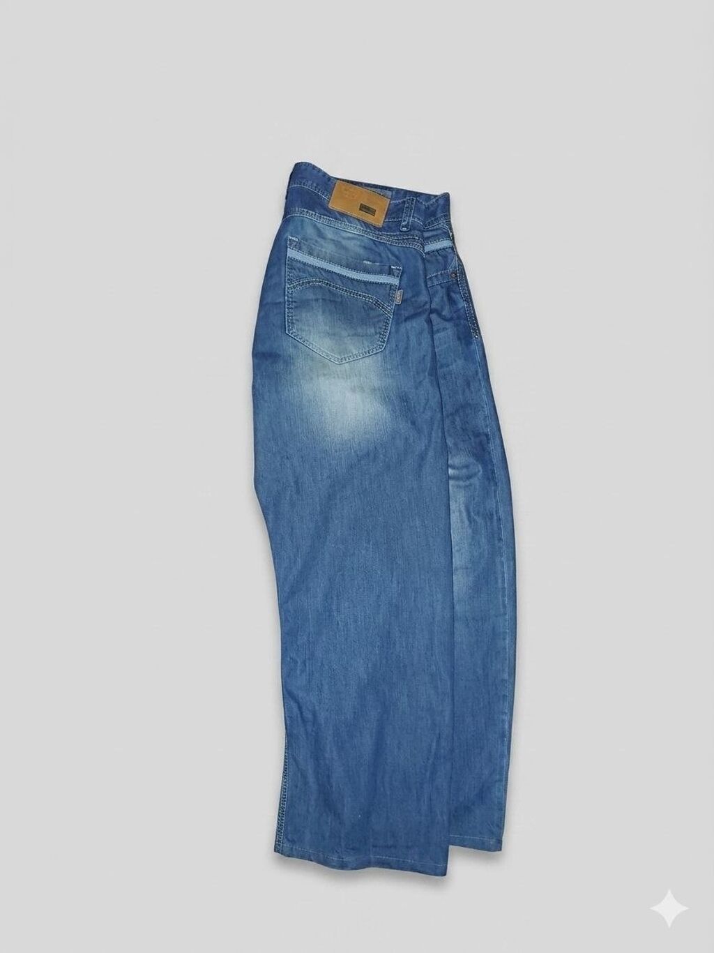 Muške teksas pantalone – klasičan kroj - Materijal: džins (pamučni