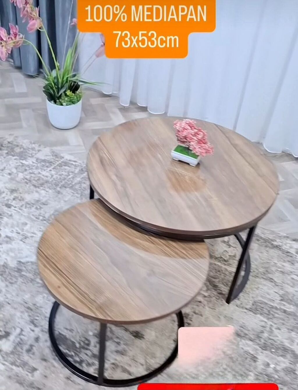 Dizajnerski set kružnih klub stolova – 100% medijapan. Veći sto