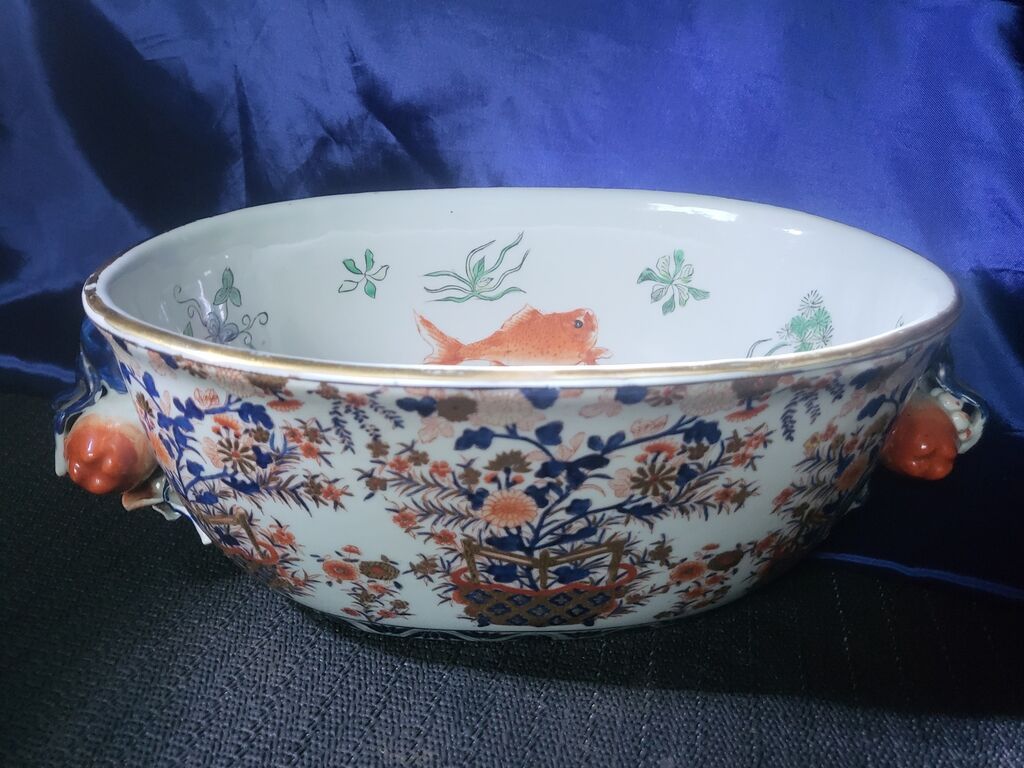 Luksuzna stara kineska cinija u Imari stilu. Sve o ciniji na drugoj