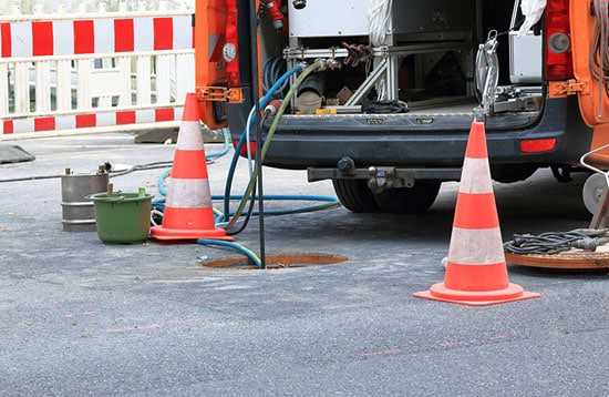 Odgušenje kanalizacije Dedinje – Odgušenje kanalizacije