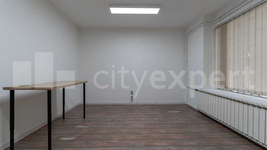 Poslovni prostor za izdavanje BEZ PROVIZIJE: Ostalo, 40m², Dostojevskog, Čukarica - 400€