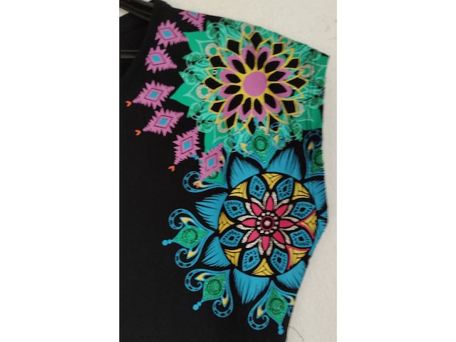 BOHO mandala majica (S/M) – Kao nova!