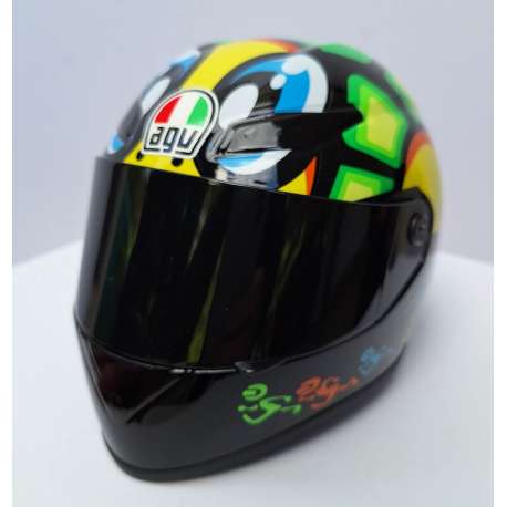 MINI KACIGE MOTO GP MAKETE ZA LJUBITELJE MOTORA MOD.2
Mini Kacige MOTO GP makete za ljubitelje motora mod.2