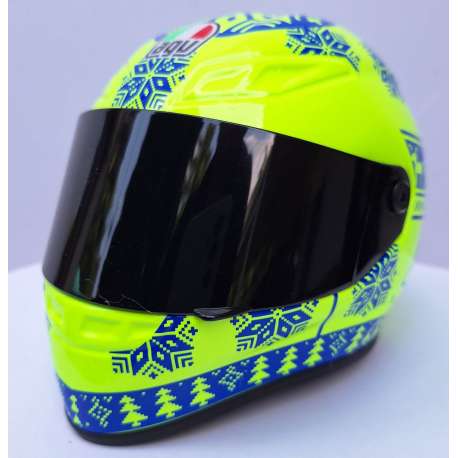 MINI KACIGE MOTO GP MAKETE ZA LJUBITELJE MOTORA MOD.12
Mini Kacige MOTO GP makete za ljubitelje motora mod.12