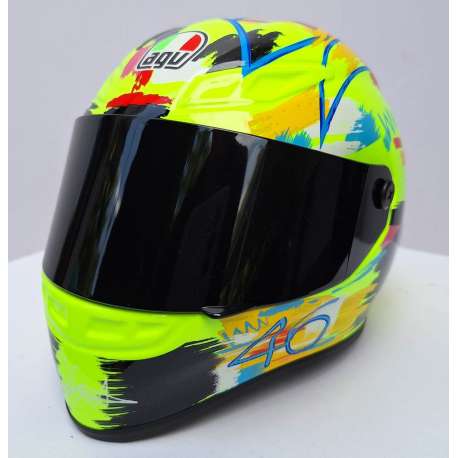 MINI KACIGE MOTO GP MAKETE ZA LJUBITELJE MOTORA MOD.13
Mini Kacige MOTO GP makete za ljubitelje motora mod.13