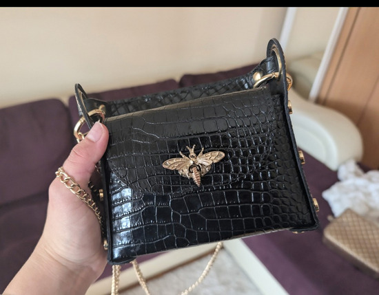 Crna Leather Country tasnica -prava koža