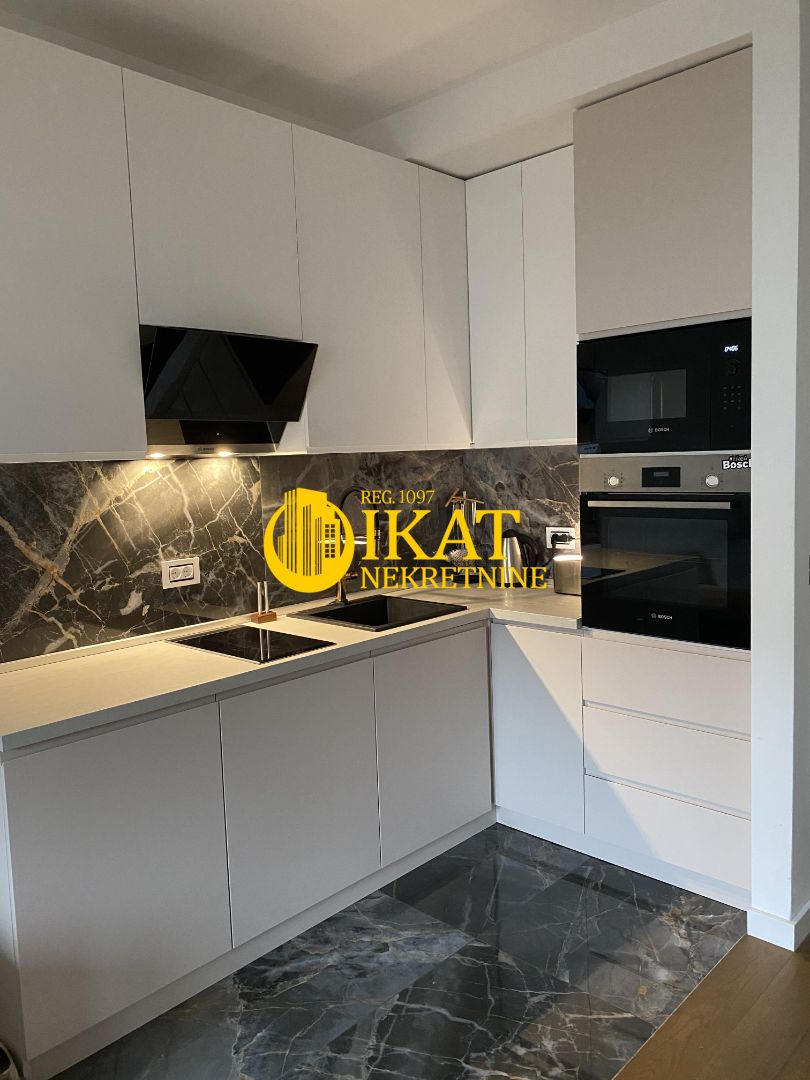 Vračar, LUX, 2.0 42m2 ID#5107
1.200 €