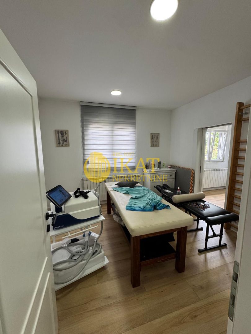 Poslovni prostor Vidikovac, 81m2 ID#5103
650 €