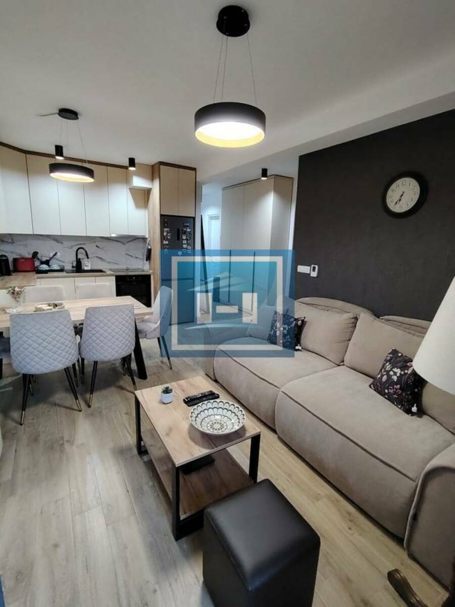 Dvosoban stan, Paraćin | Izdavanje · 46m² · 350€