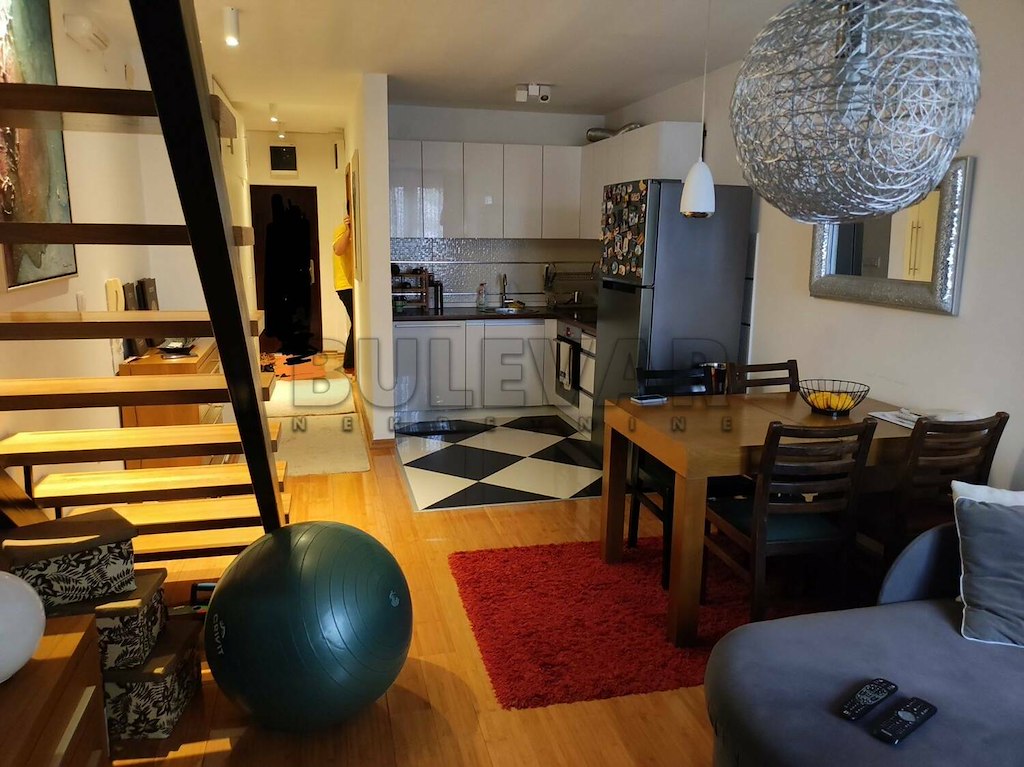 Jednoiposoban stan, Niš - Centar | Izdavanje · 55m² · 450€