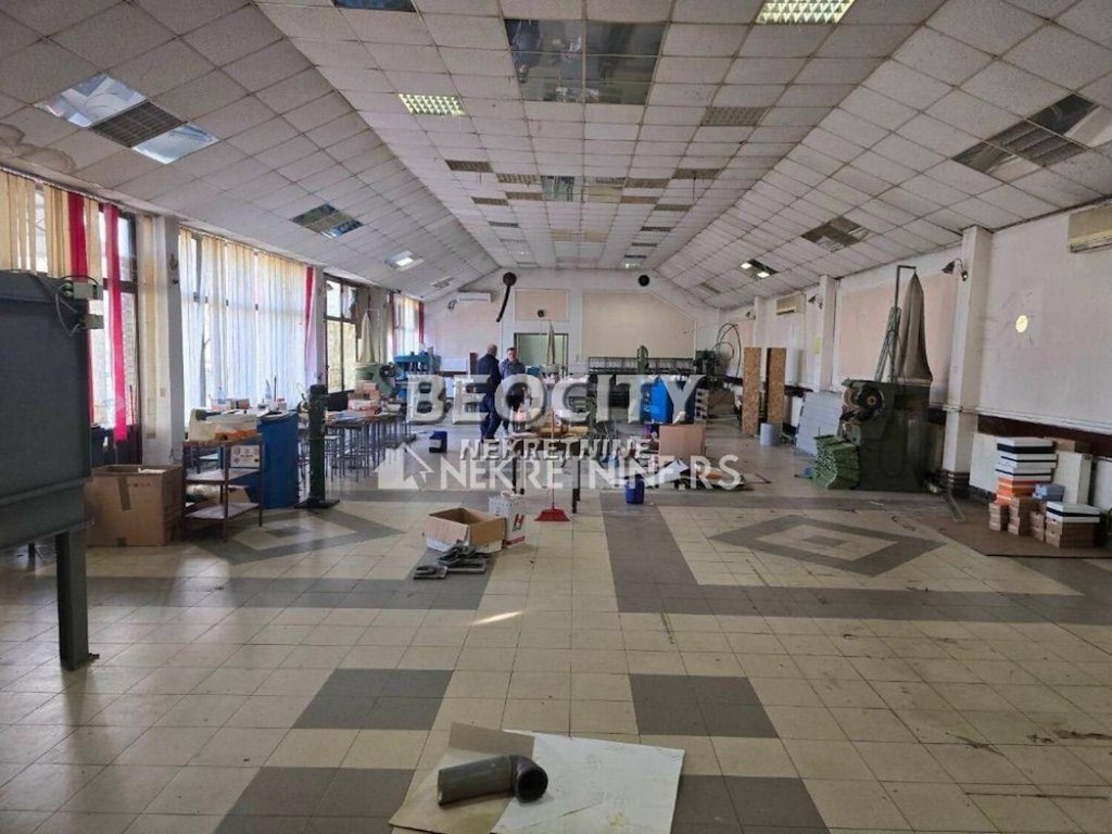 Poslovni prostor / Lokal, Zaječar | Izdavanje · 770m² · 1.500€