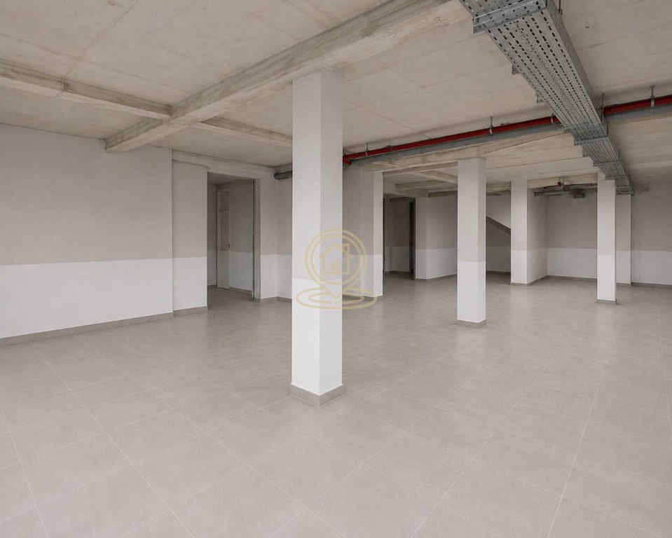 Poslovni prostor / Lokal, Vrnjačka Banja | Izdavanje · 360m² · 4.320€
