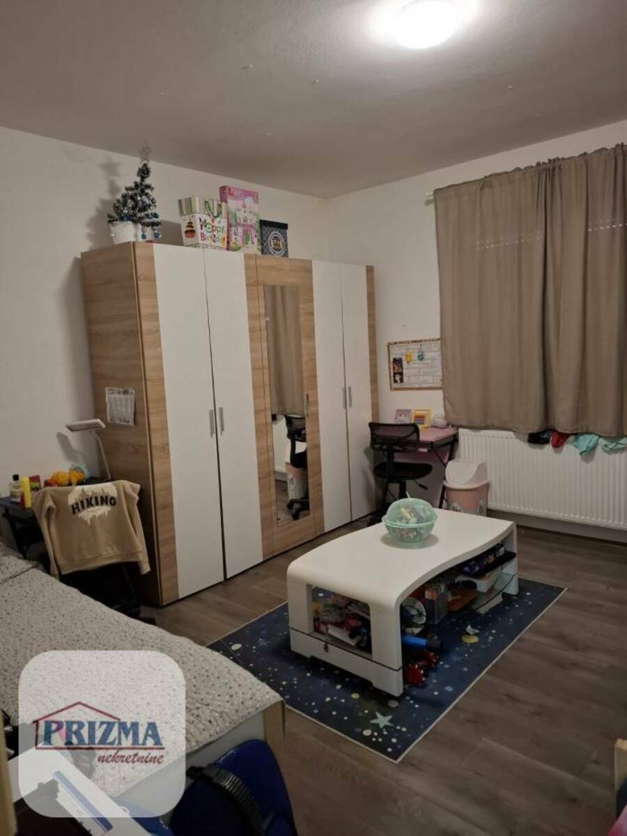 Kuća, Paraćin | Prodaja · 186m² · 100.000€