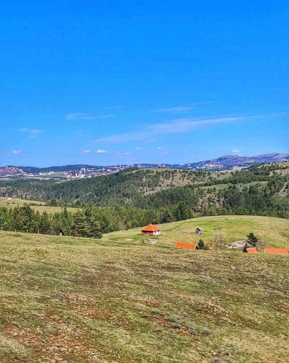 Plac, Zlatibor | Prodaja · 400m² · 14.000€