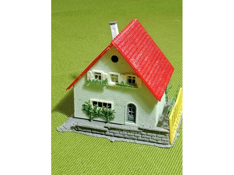 FALLER HO ŽELEZNICA MAKETA PORODIČNA KUĆA