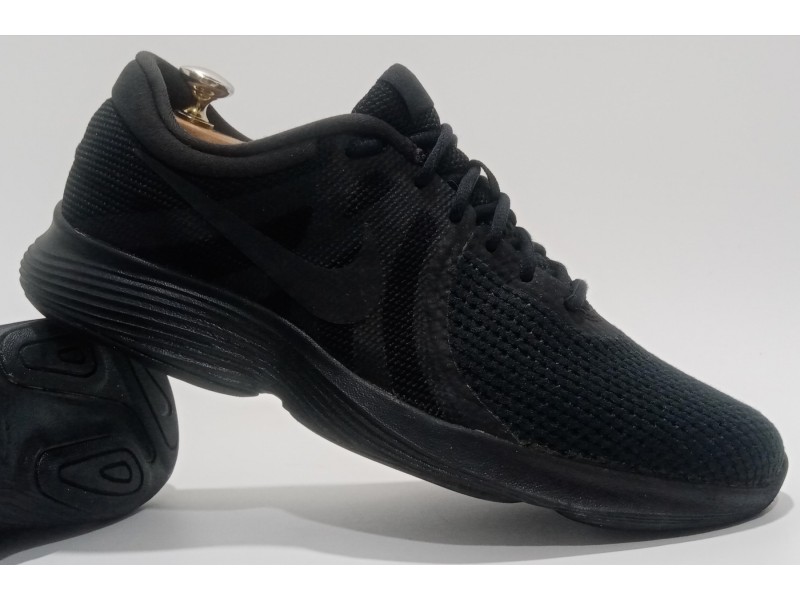 Nike Revolution 4 AJ3490-002 (EUR45-CM29) ⭐