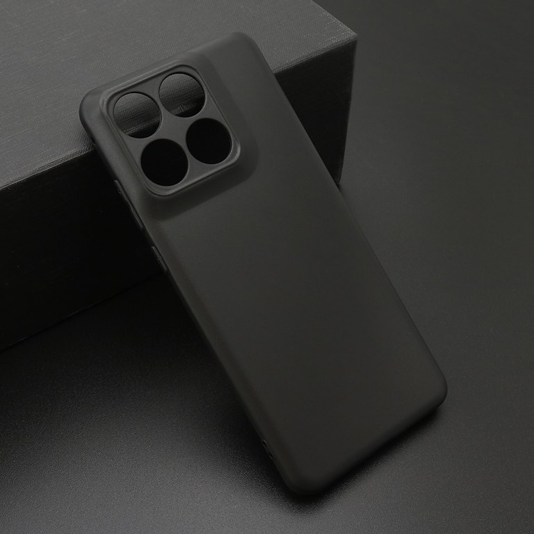 Futrola ULTRA TANKI KOLOR za MOTOROLA EDGE 70 FUSION crna
