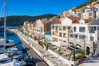 POTREBAN PROFESIONALNI SANKER SA VISOKIM NIVOOM ZNANJA U SKLOPU LUKSUZNE MARINE LUSTICA BAY